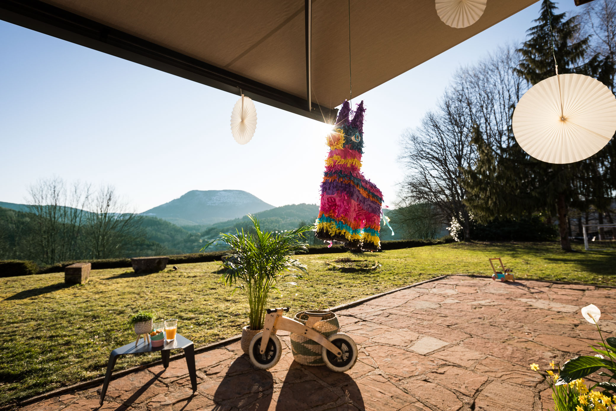 Le store coffre haut de gamme sur mesure - Rayy, Store et Pergola